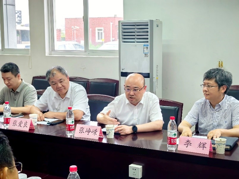 奉贤区领导赴生命科学学院调研农业学科领域进展